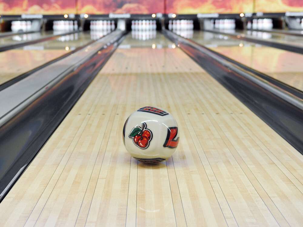 Felix Bowling Center - Internet Reservations by Meriq